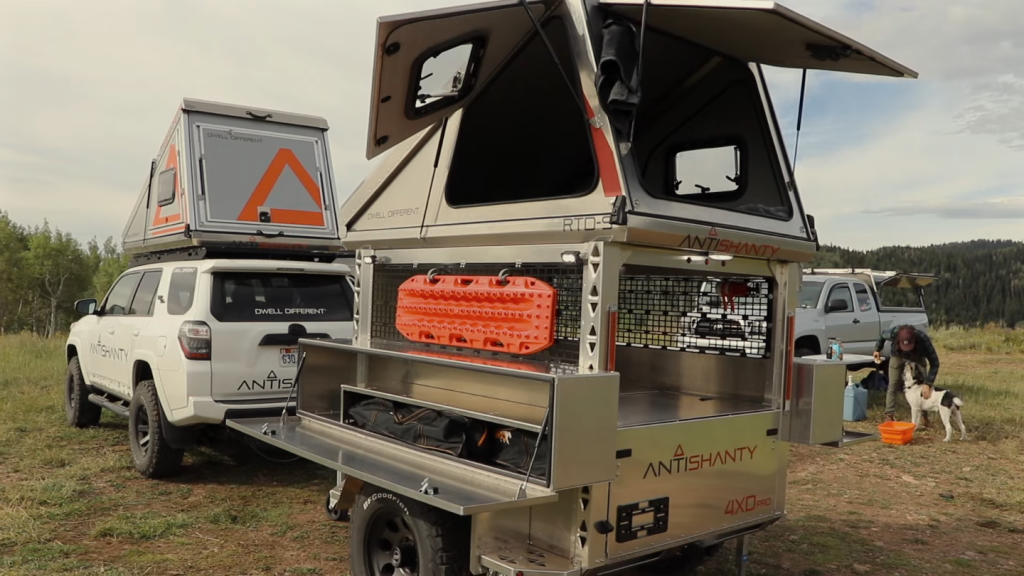 Here's What You Get In A 1,000 Pound Lightweight Camper Meant To Be ...