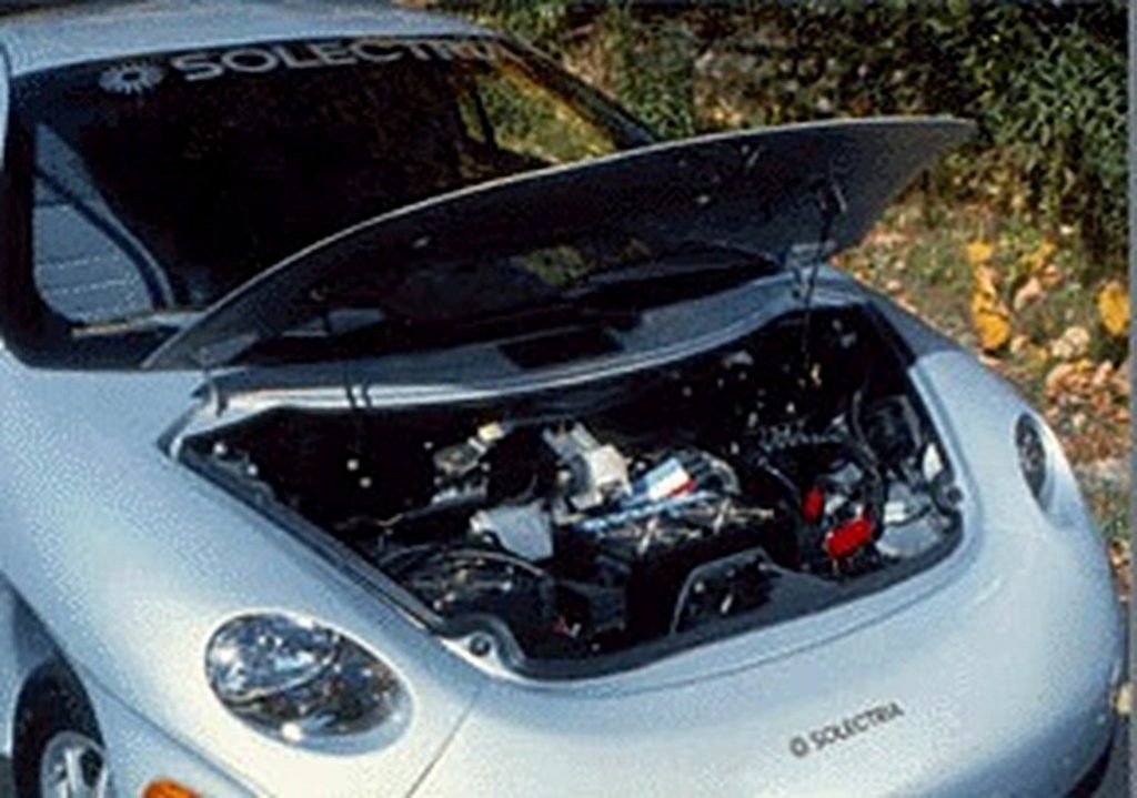 Three Decades Ago, A Sleek Street-Legal Electric Car Drove 375 Miles On ...