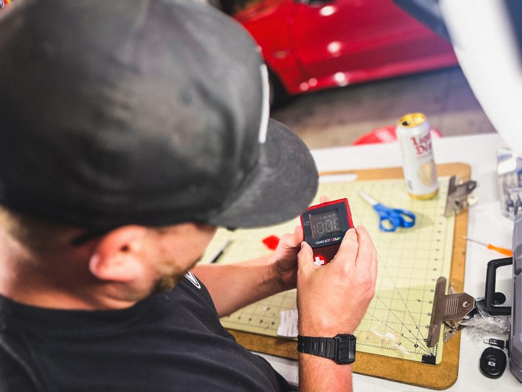 How To Make A Game Boy Color Retro Speedometer For Your Car (And Why It ...