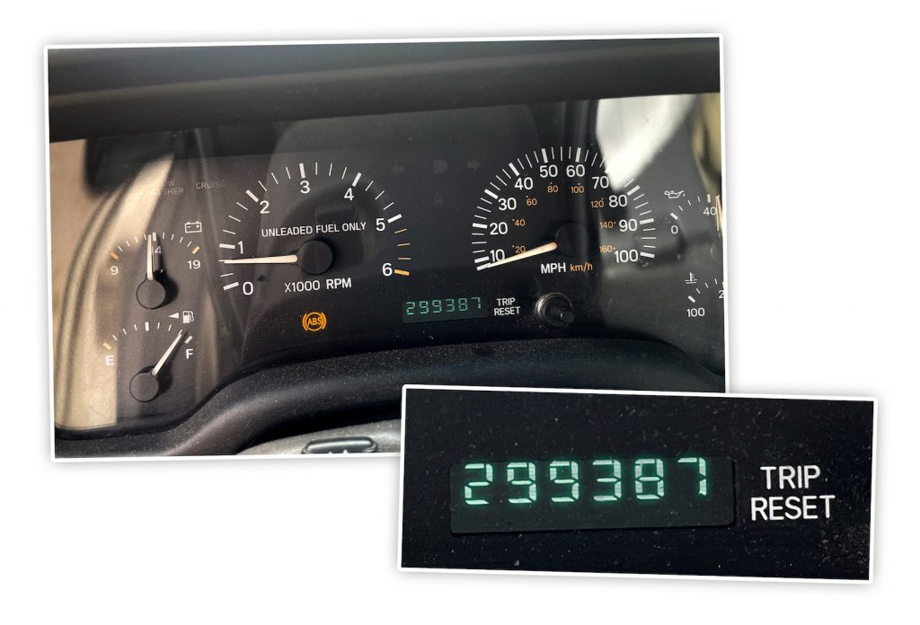 This 300,000 Mile Jeep Cherokee's Original Owner Says He Had To Do Very ...