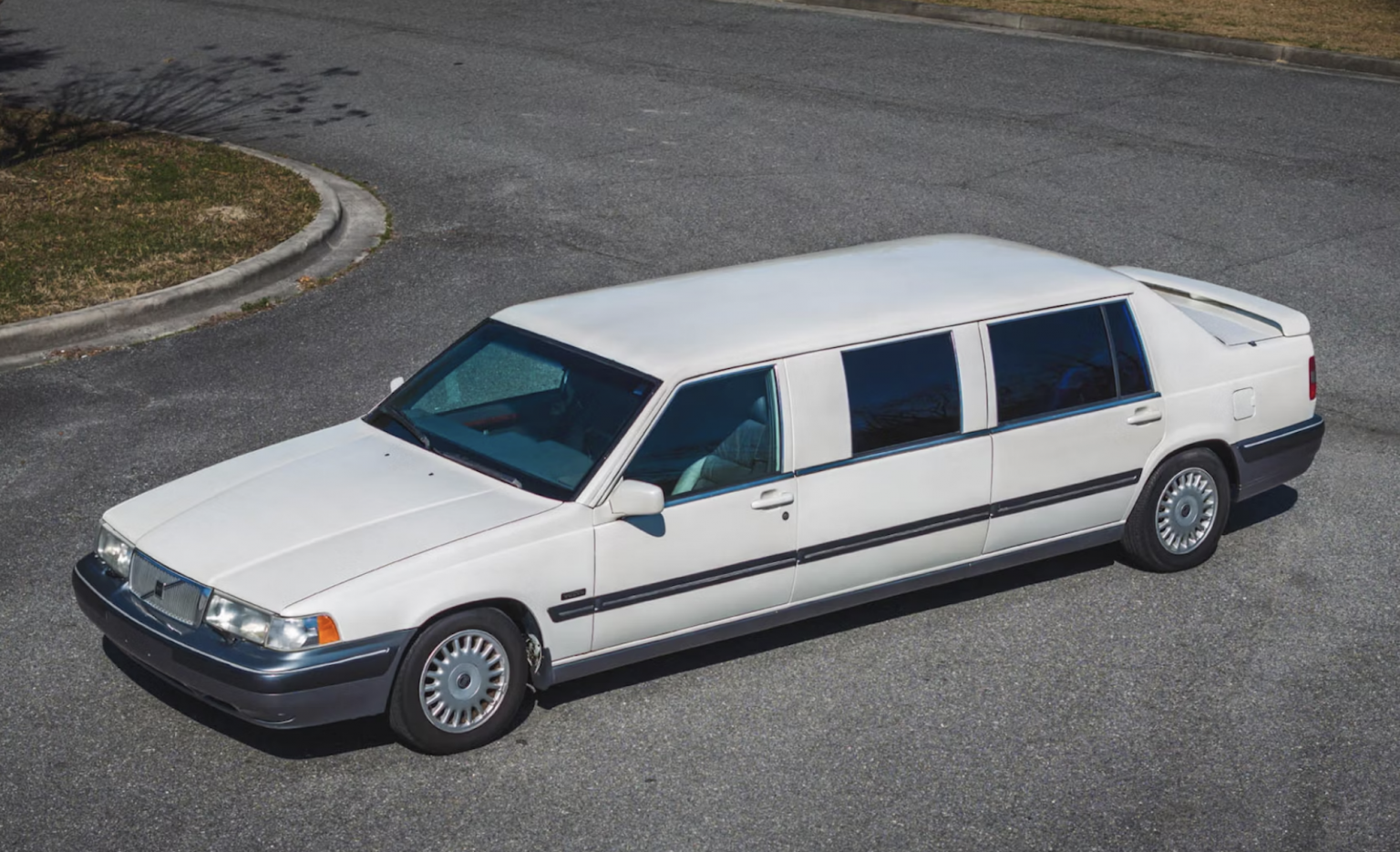 This Volvo 960 Executive Limo Is A 'Sh*tbox That Everybody Loves' - The ...