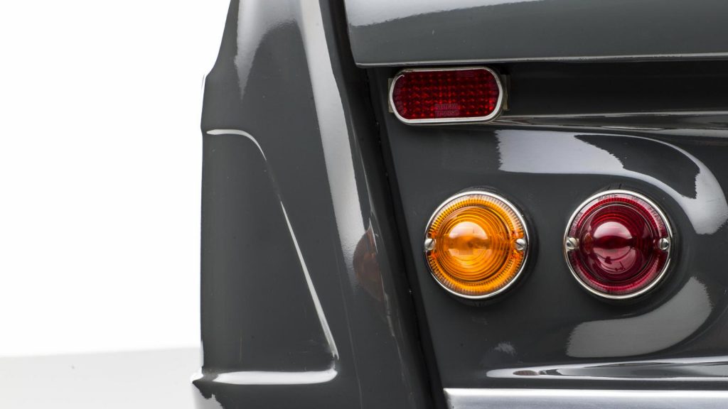 The Amazing And Mysterious Citroën DS Taillights Were As Daring As The ...
