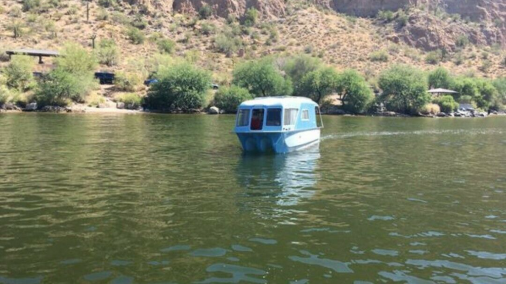 The Adorable 'Combo Cruiser' Is A Camper That's Also A Boat And Built ...