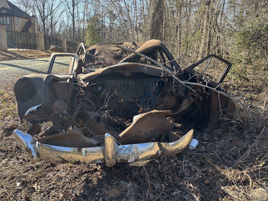 Start Your Day By Identifying A Very Smashed And Rusty Car! - The Autopian
