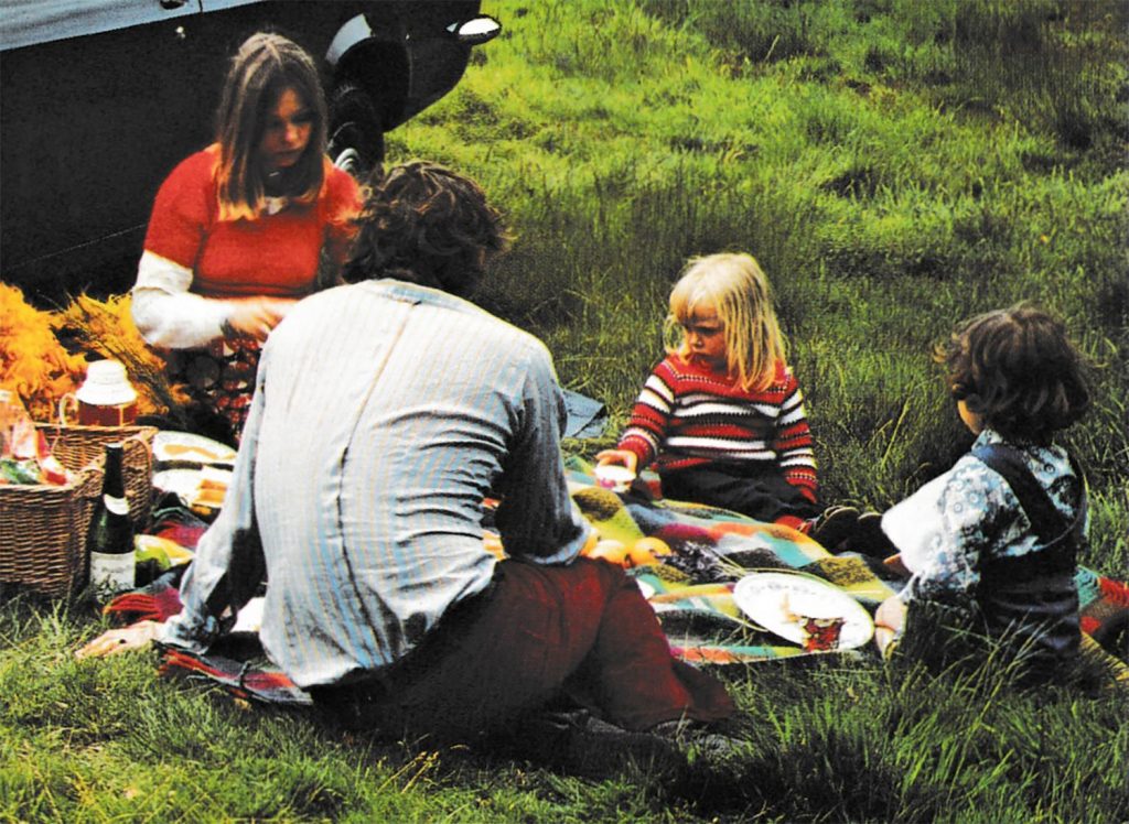 Behold The Sullenest Picnic In Automotive Literature - The Autopian