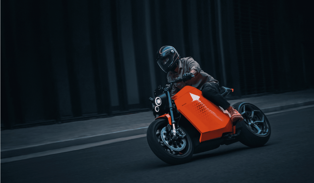 This 'Robotic' Electric Motorcycle Promises 134 HP And 249 Miles Of ...
