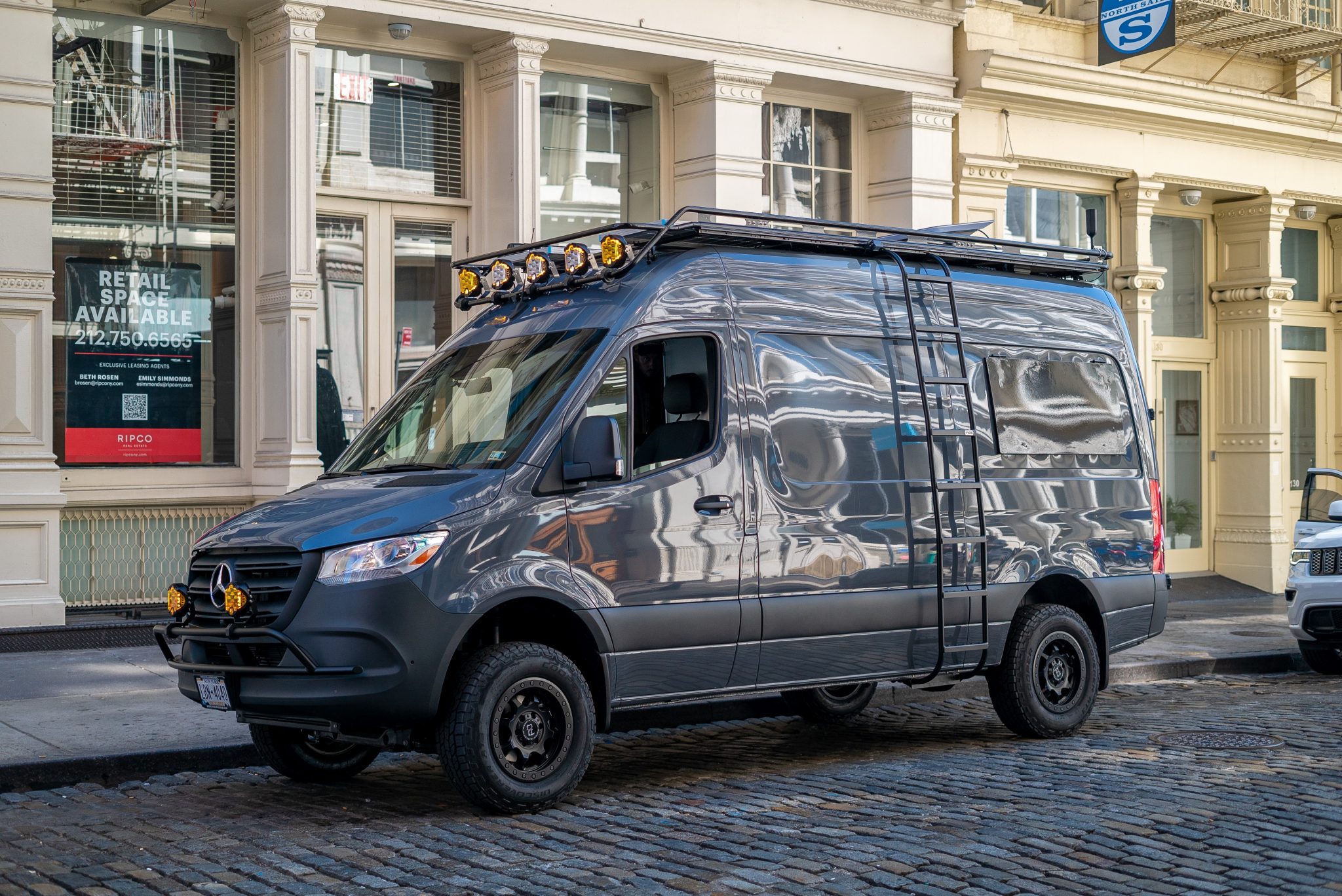 These Custom Camper Vans Are Like Taking The Apartment Of Your Dreams ...