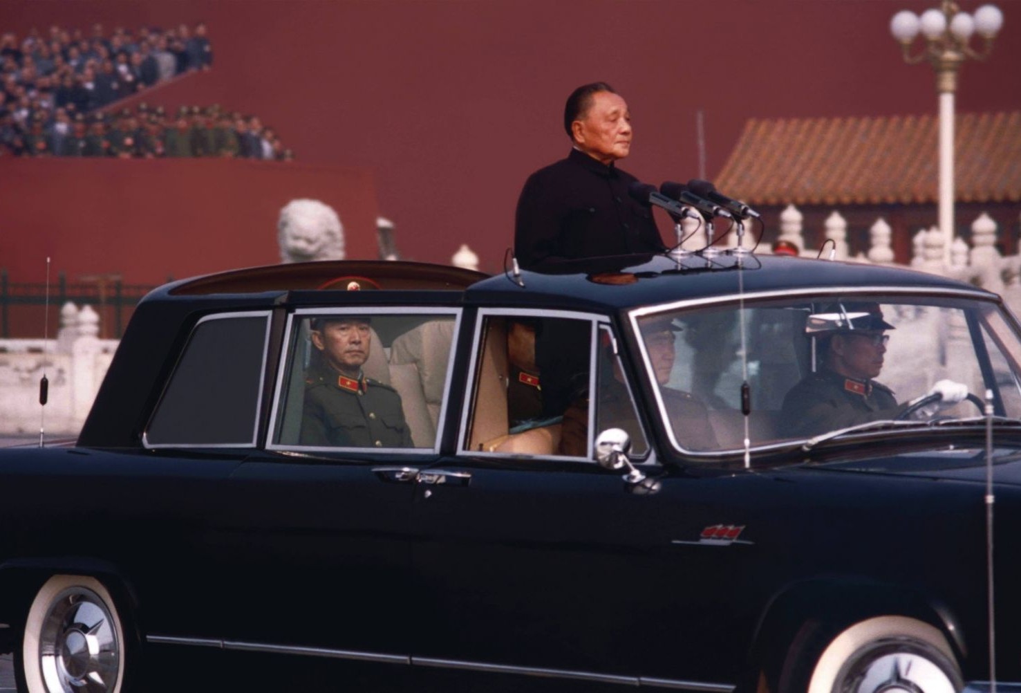 Here's A Deep Dive Into Chinese Military Parade Inspection Cars That ...