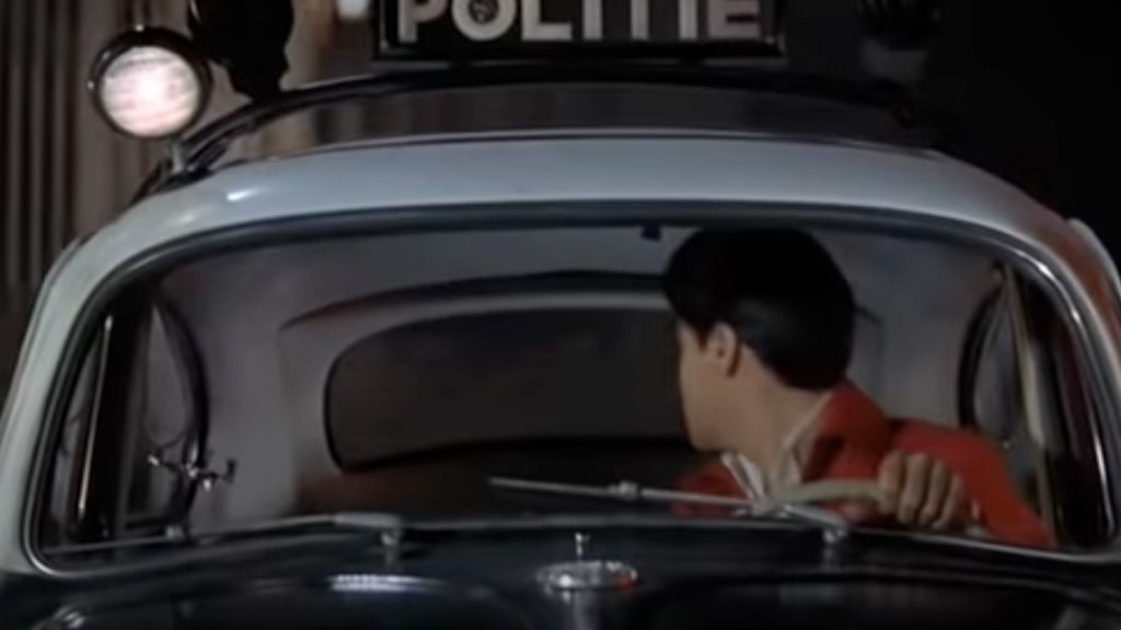 Check Out This Surprisingly Good VW Beetle Cop-Car Chase Scene In A ...