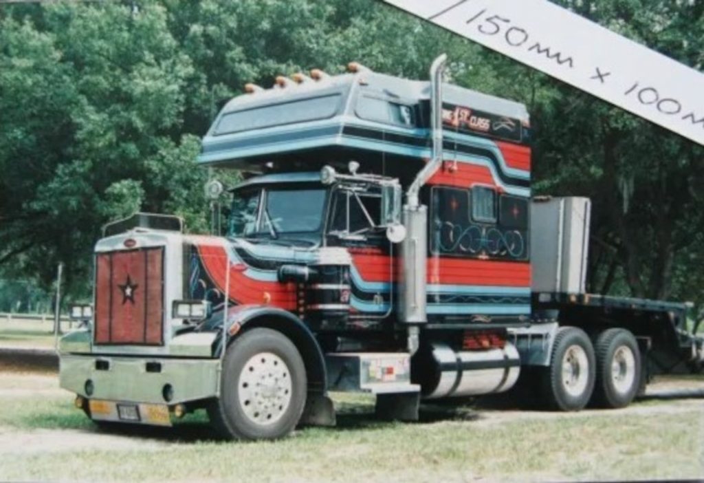 How A Mysterious Company Turned Semi Trucks Into Campers In The 1980s ...
