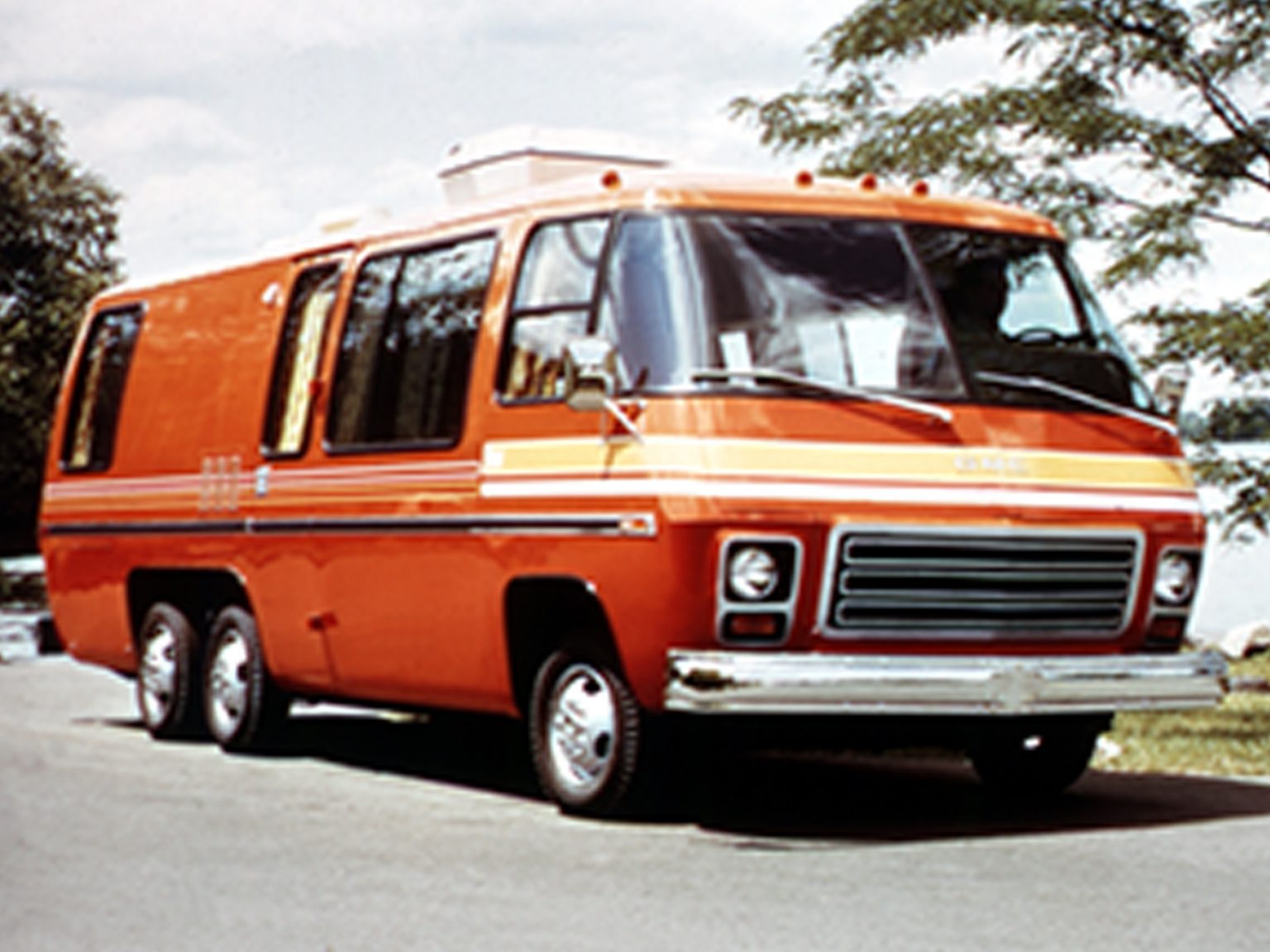 Fifty Years Ago, GM Built The Motorhome Of The Future. Here's Why It's ...