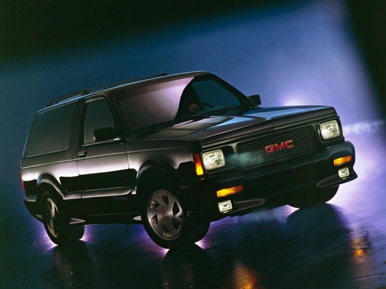 The LS2 V8-Powered Chevrolet TrailBlazer SS Was Like A Cheaper Corvette ...