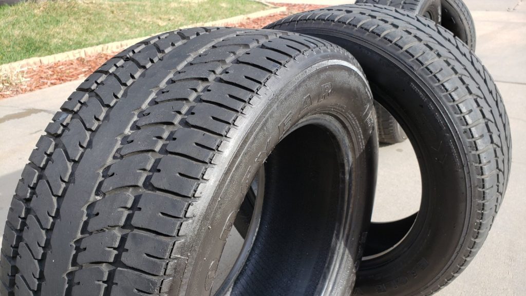 How A Czech Racing Driver Crammed Two Tires Onto One Wheel In Pursuit ...