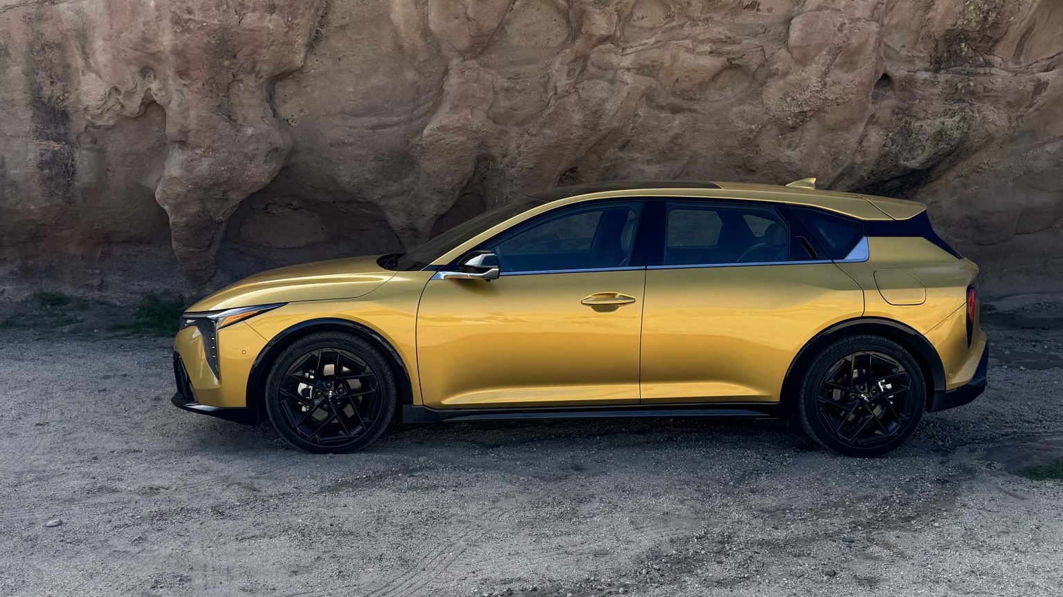 The Kia K4 GT-Line Turbo Hatchback Is A Practical City Car That Isn't A ...