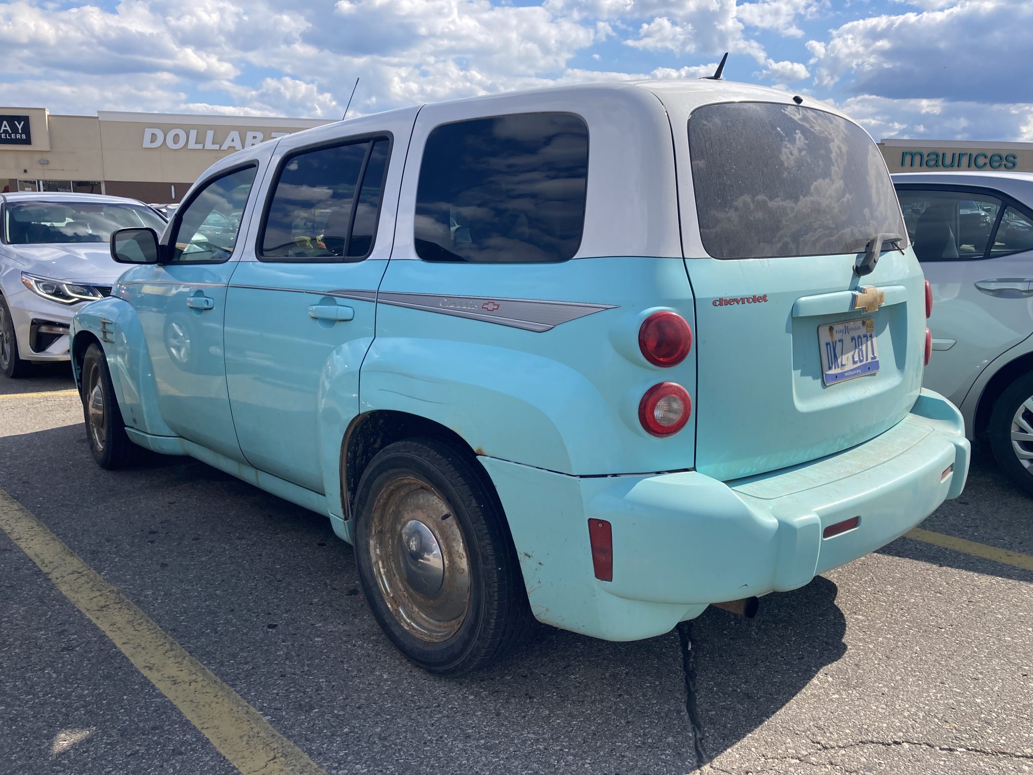 Someone Tried Making A Chevy HHR Look Retro And I Think It Worked ...