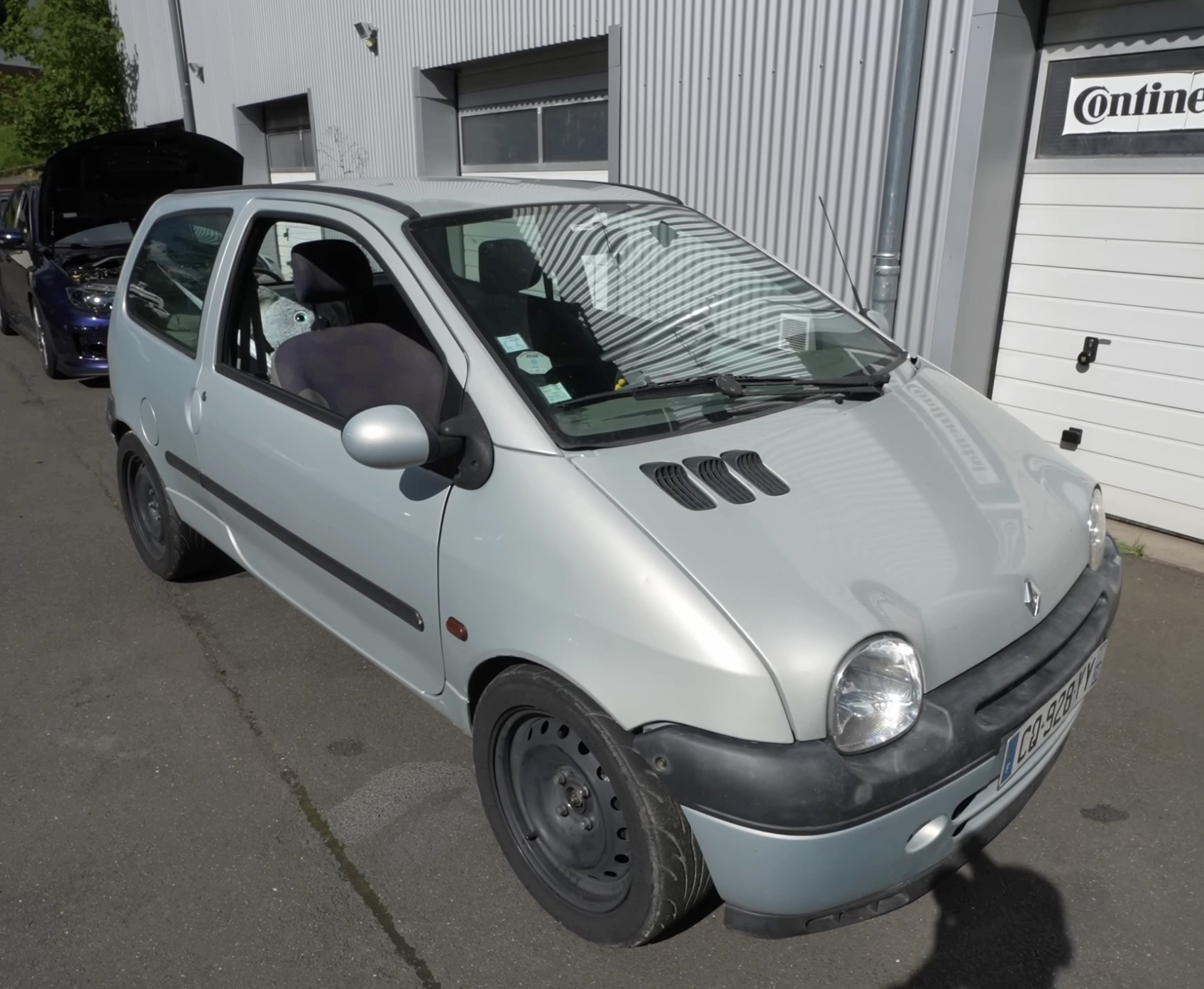 Someone Built The Ultimate Sleeper By Shoving A 500 Horsepower Honda ...