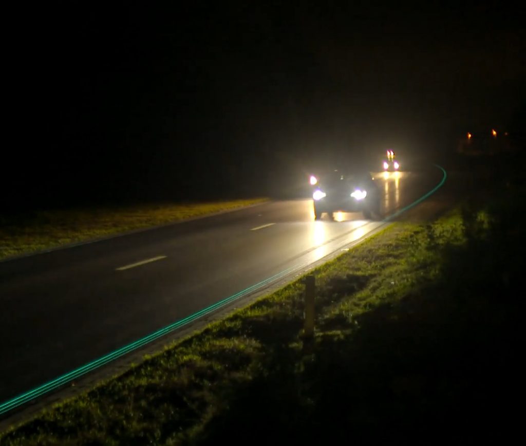 Why Lane Markings Disappear In The Rain And Why Glow In The Dark Lines ...