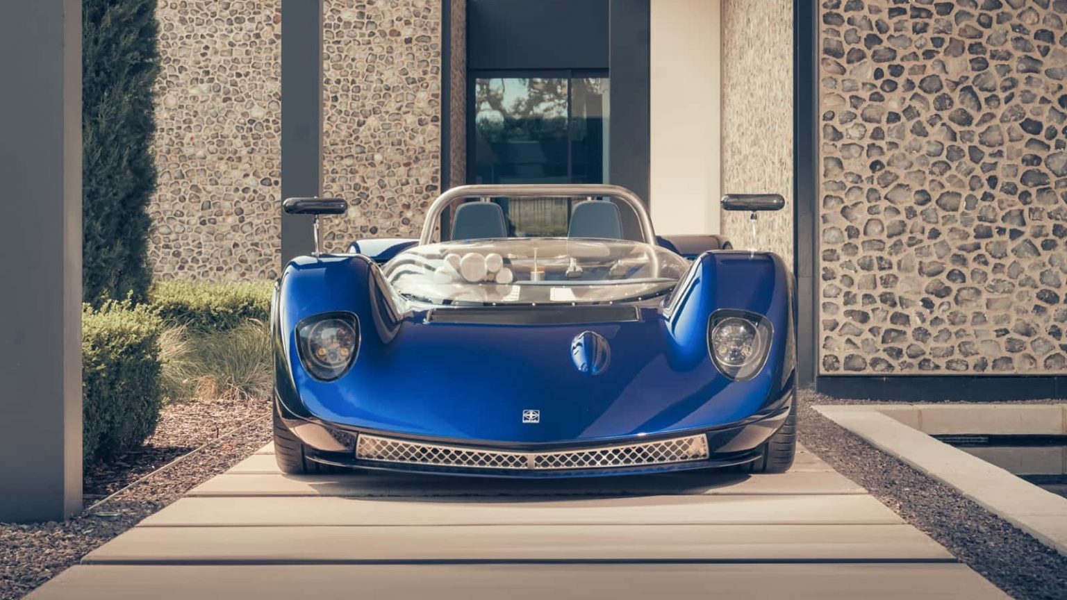 The Nichols Cars N1A Is An Analog Featherweight Supercar Built By F1 ...