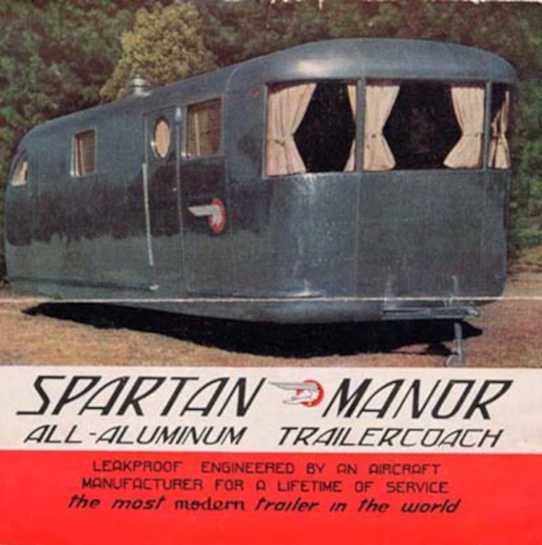 This 1946 Spartan Manor Is An Art Deco Vintage Aluminum Camper That ...