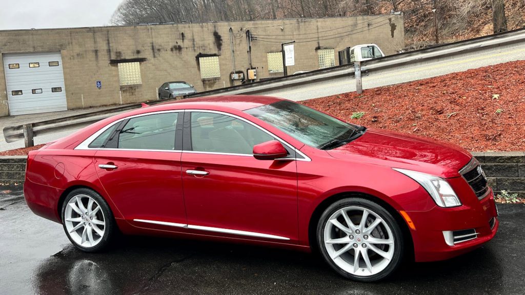 The Cadillac XTS V-Sport Is The 410-Horsepower Twin-Turbocharged Grandpa Sedan You Forgot About ...