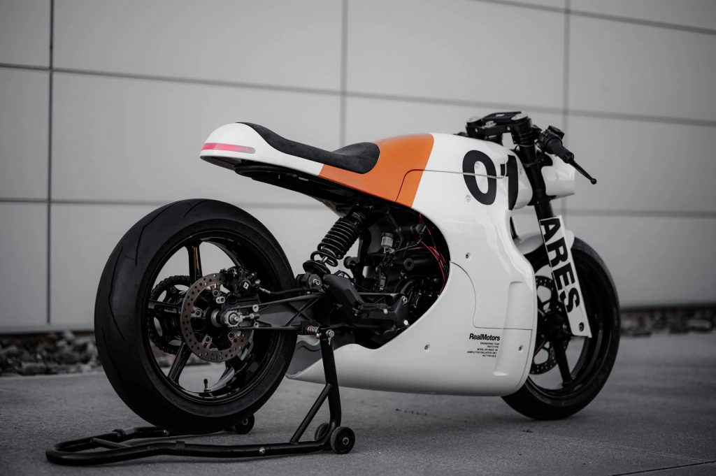 This Company Really Wants Your First Motorcycle To Be This Startling ...