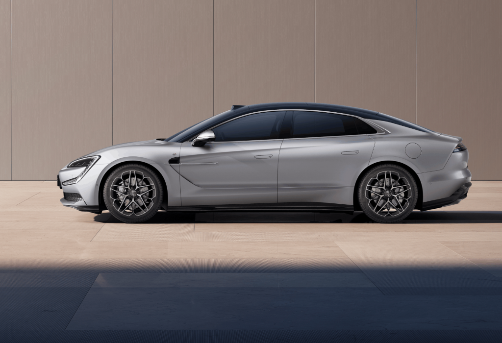 A Chinese Automaker Just Unveiled ‘The Most Advanced Car In History ...