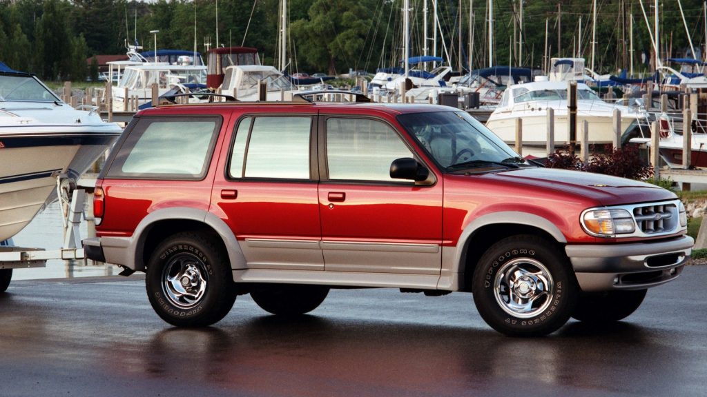 The Saleen XP8 Was A Performance Ford Explorer Before Many Brands Even ...