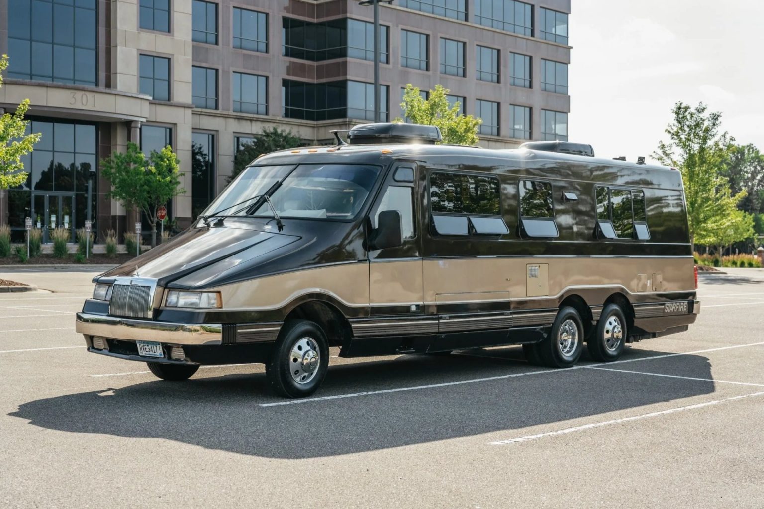 The Indianapolis Motor Speedway Is Auctioning A Bunch Of Cool Stuff But ...